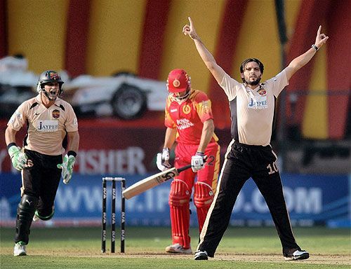 11 famous Pakistani cricketers who have been a part of the IPL