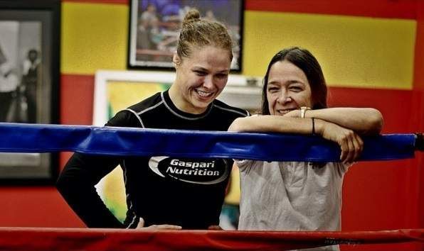 Ronda Rousey's mother emerges as hero in hilarious anecdote from fellow ...