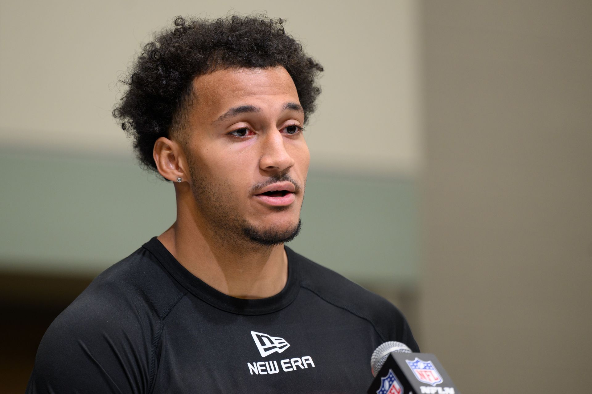 Elic Ayomanor Waiver Wire Week 2: Should you add Titans WR? Fantasy outlook and projections ...