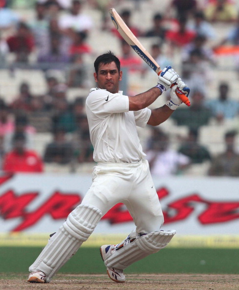 MS Dhoni Latest News, Biography, Photos & Stats | MS Dhoni's Family ...