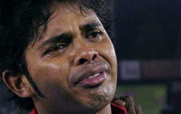 Top five cry-baby moments in cricket