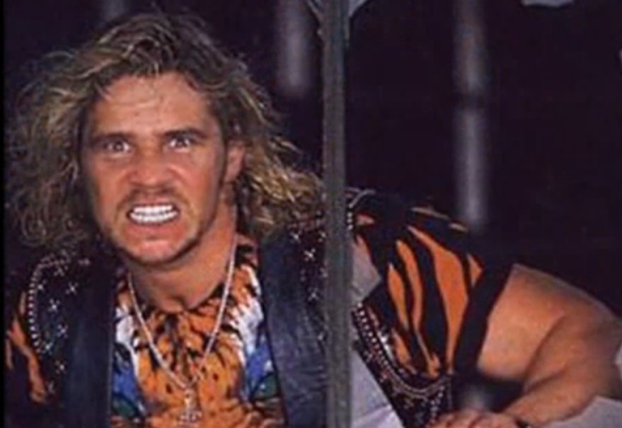 WWE: Brian Pillman – The Loose Cannon