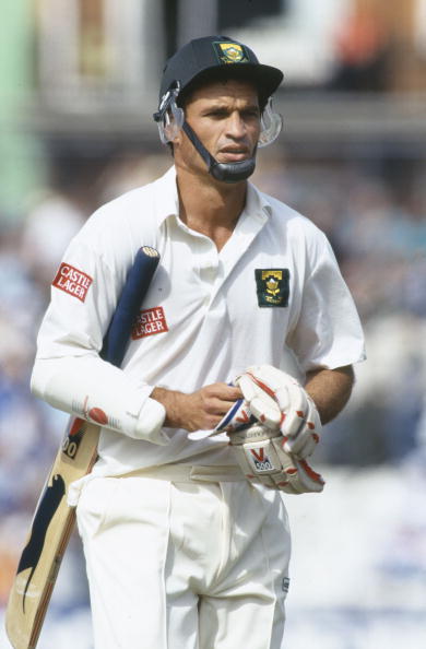 Cricketers who played for 2 different countries