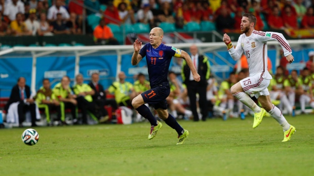 Robben becomes the fastest footballer after his record sprint against Spain