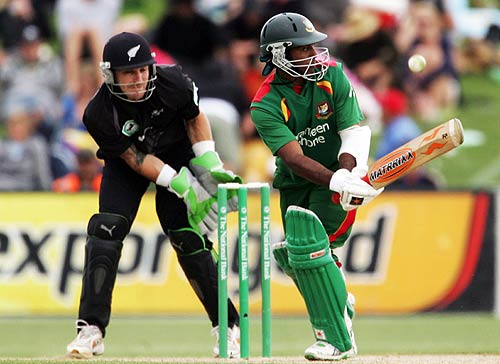 Aftab Ahmed (cricketer, born 1967) - Alchetron, the free social ...