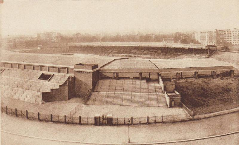 10 oldest active football stadiums in the world