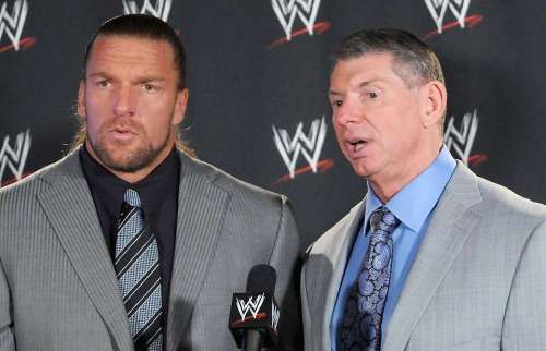 5 WWE Superstars who are corporate "yes men"