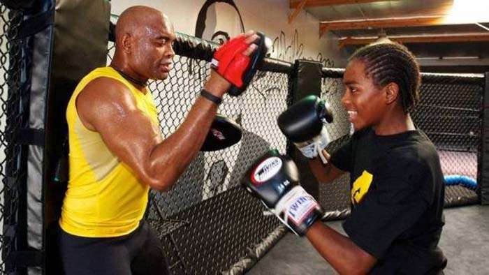 MMA News: Anderson Silva spars with his 17-year old son. A future world ...