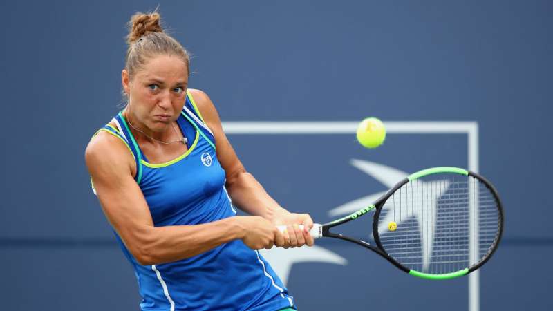 Bondarenko shocks Babos to claim first title in nine years